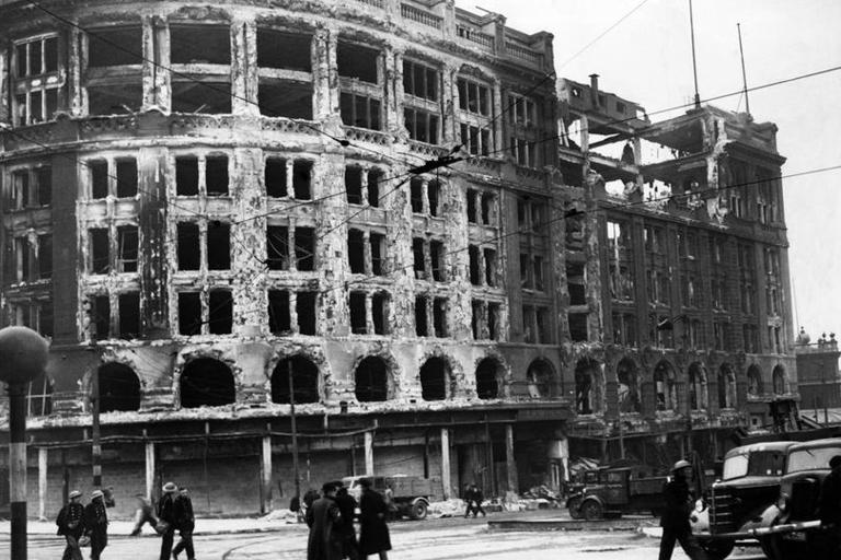 Look back at Liverpool’s iconic department store as Lewis’s building up ...