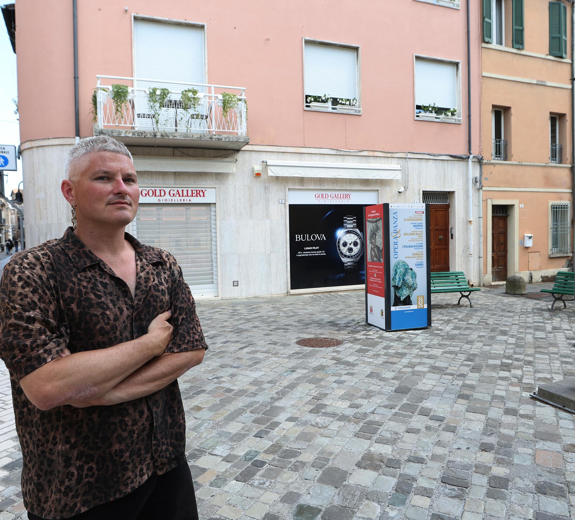 Un dono alla città «Il Pavimento» è pubblico. Il valore è di 50mila euro