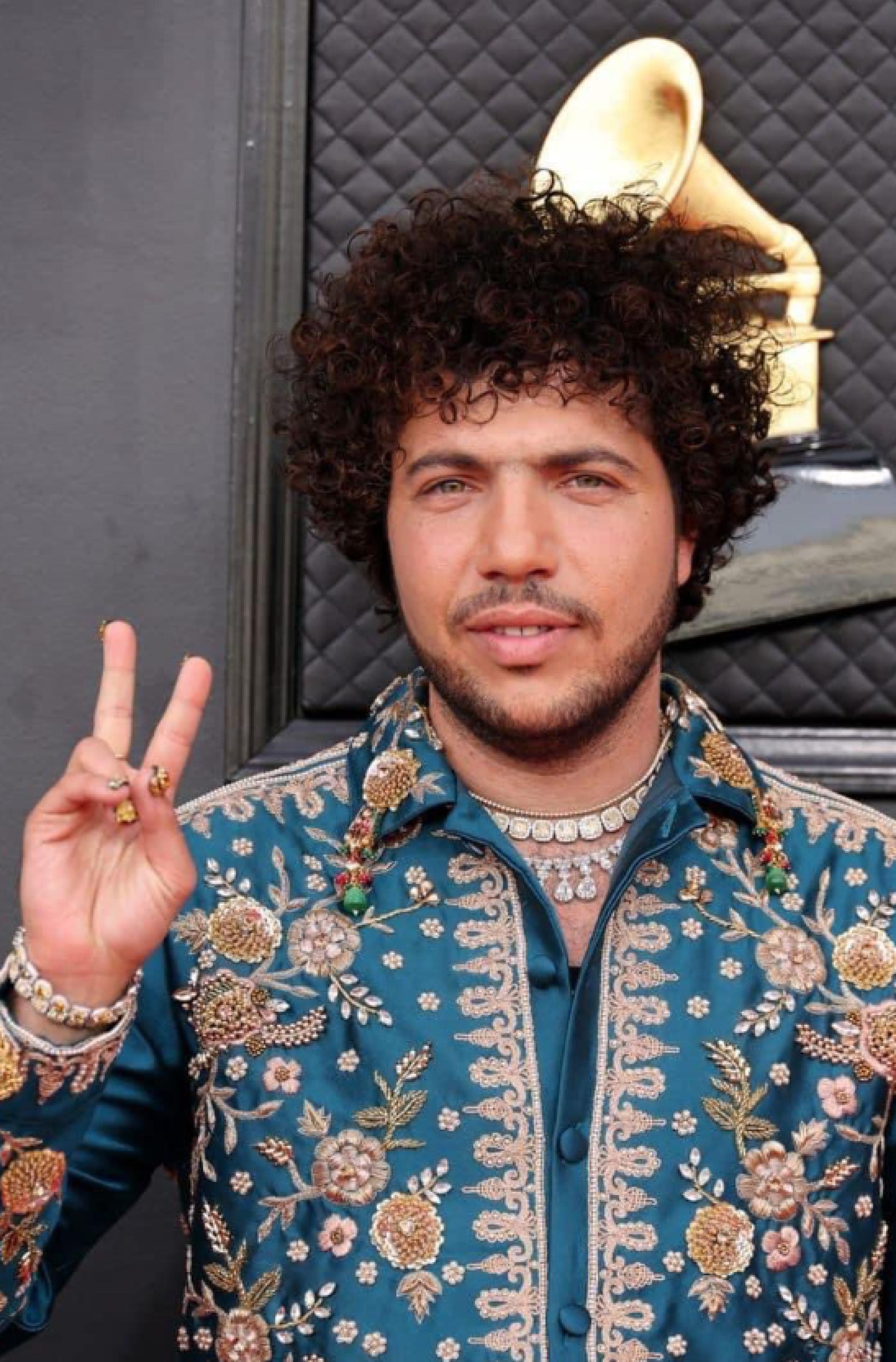 Benny Blanco shocks fans with half-shaved head transformation