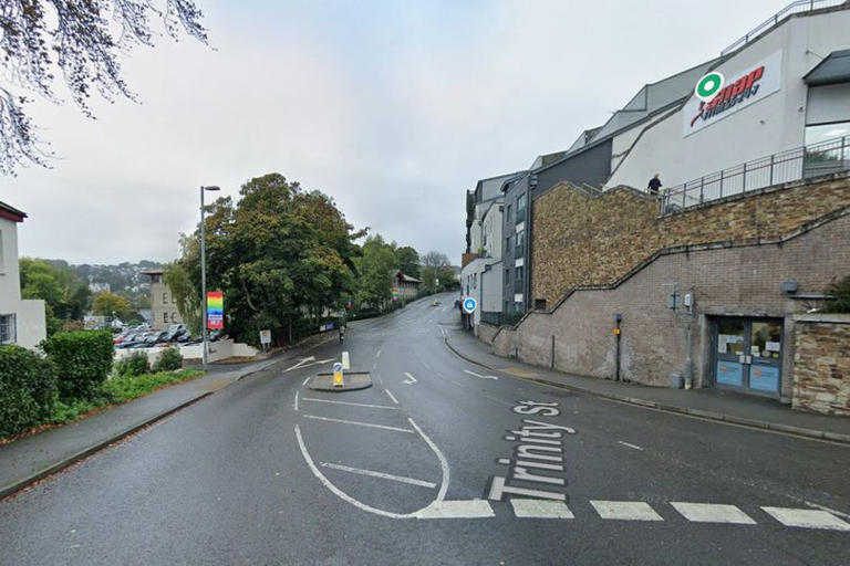 Major St Austell road is made one-way for 18 months