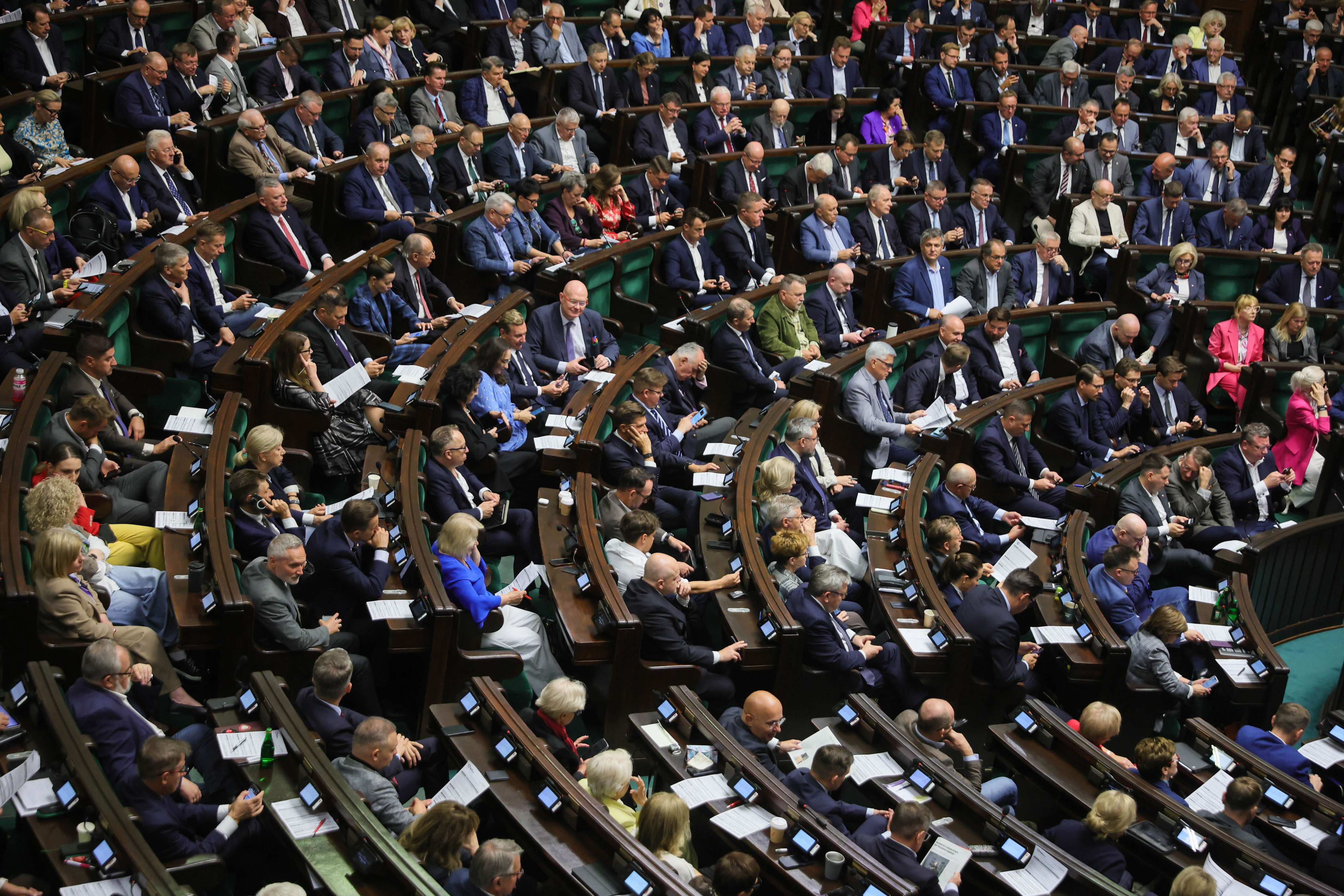 Pięć partii w Sejmie. PSL i Polska 2050 poza parlamentem