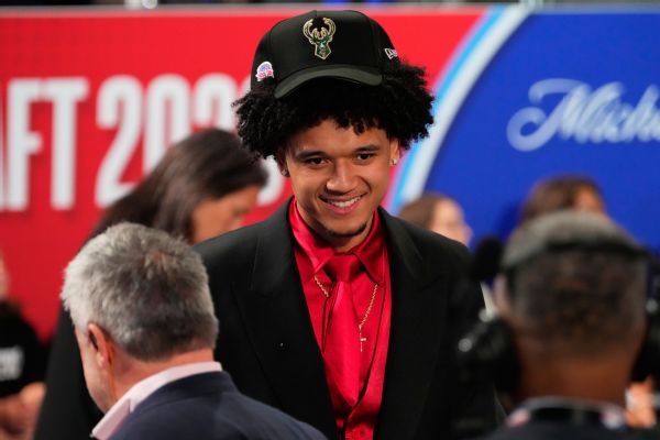 Bucks draft Burries, Ament after Giannis trade: 'We're building'