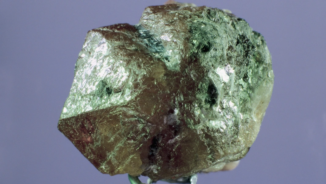 10 extraordinary jewelry materials from Earth and beyond