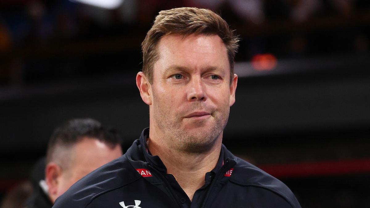 Hawthorn coach Sam Mitchell addresses speculation about future after ...