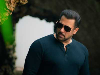 10 years after their spat, Salman Khan & Rakeysh Omprakash Mehra to ...