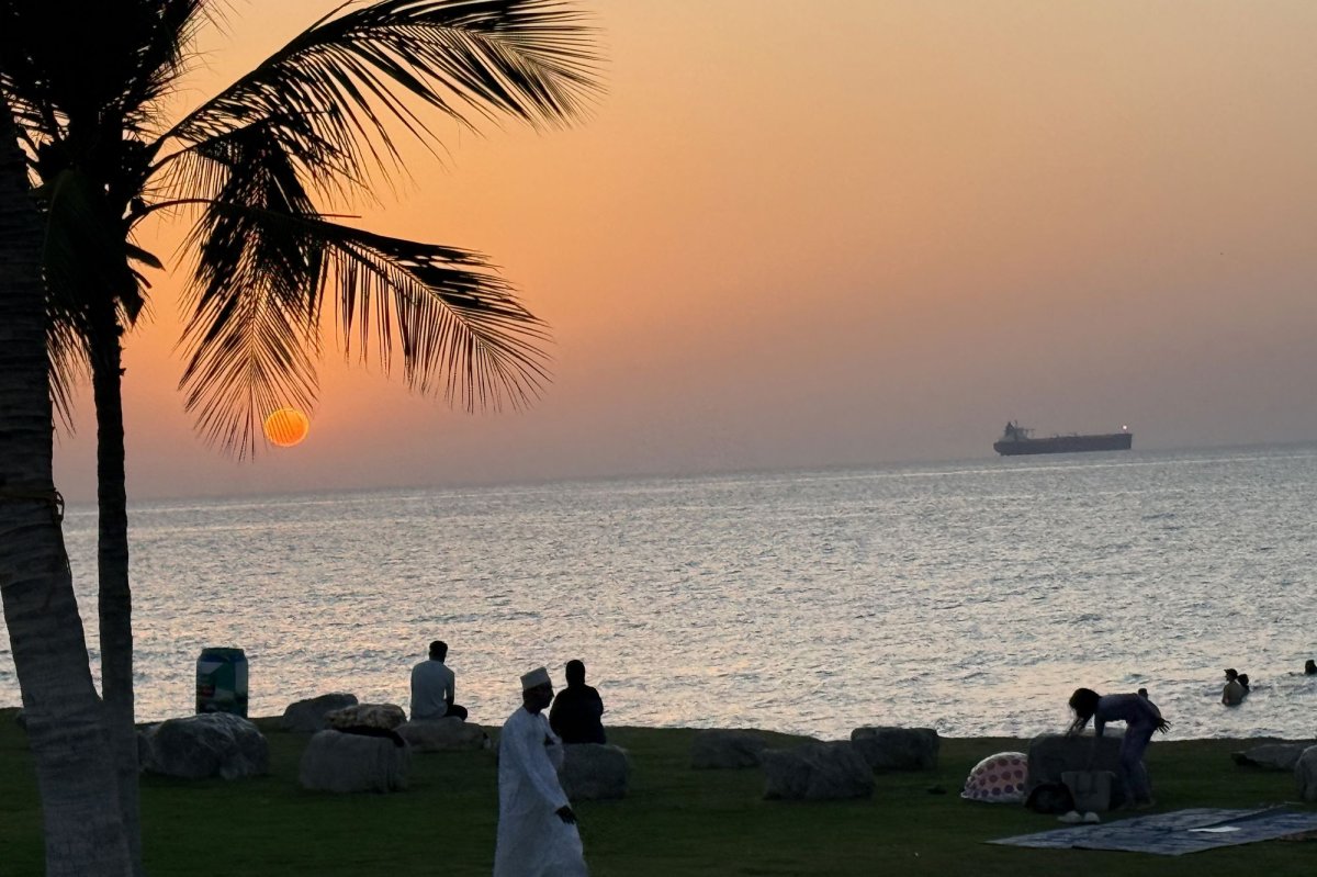 UN agency to evacuate 11,000 sailors stranded by Hormuz crisis