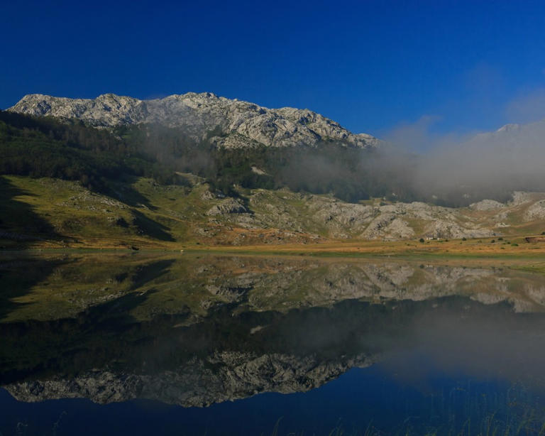 Krass! Dieser Wanderweg in Montenegro führt durch eine fast vergessene ...