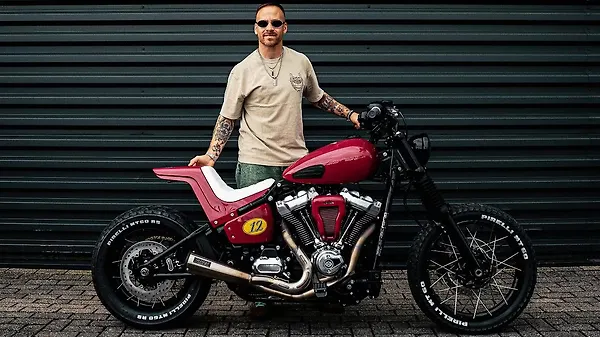 Harley-Davidson custom clash between six builds