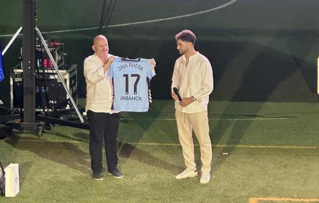 El estadio municipal de Alozaina ya lleva el nombre del céltico Javi Rueda
