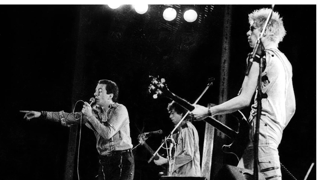 12 polarizing bands of the 1970s