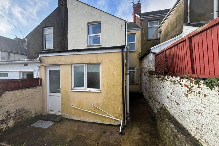 Gavin and Stacey fans buy Uncle Bryn's home for £210k as pictures show ...