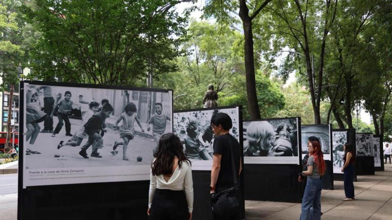 Una mirada mundial: Excélsior exhibe en Reforma joyas históricas del futbol