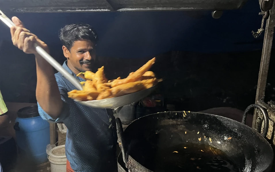 Five quick monsoon snacks shared with hygiene reminders