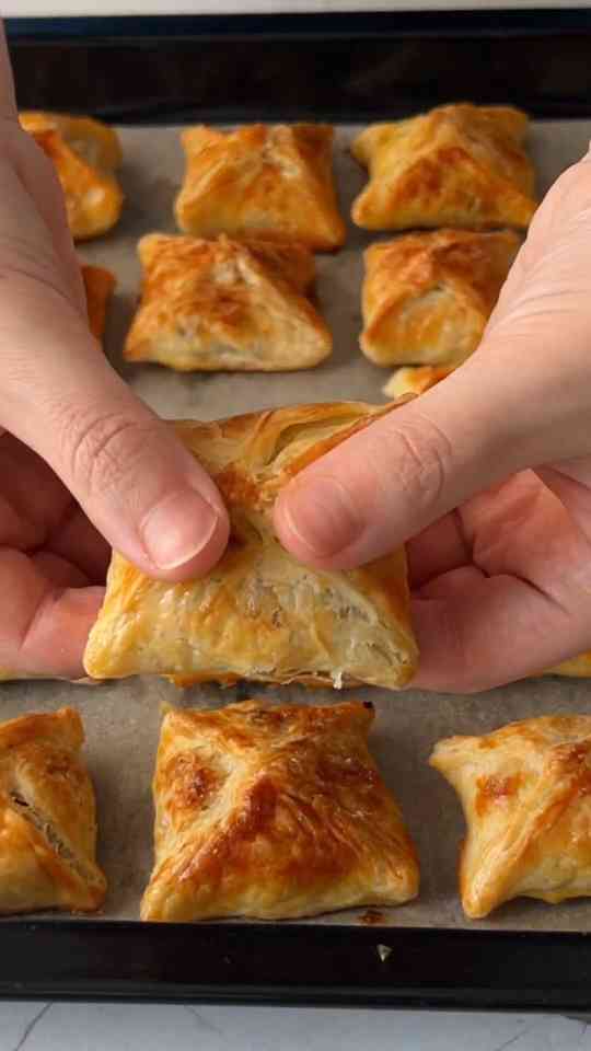 Golden and crispy puff pastry meat pie recipe