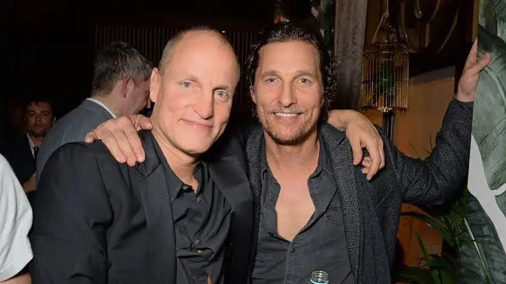 Apple TV+ estrena 'Brothers', la comedia de Matthew McConaughey y Woody ...