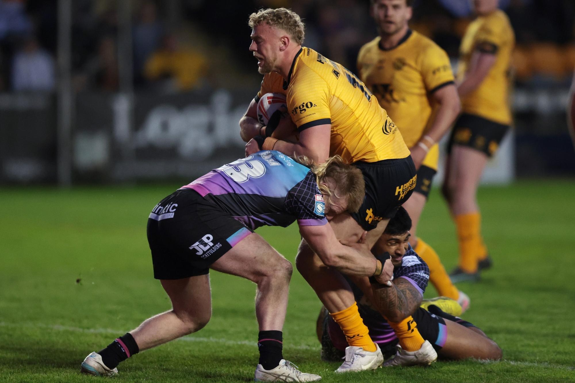 Castleford Tigers news: Ex-St Helens and Hull FC forward Jack Ashworth ...