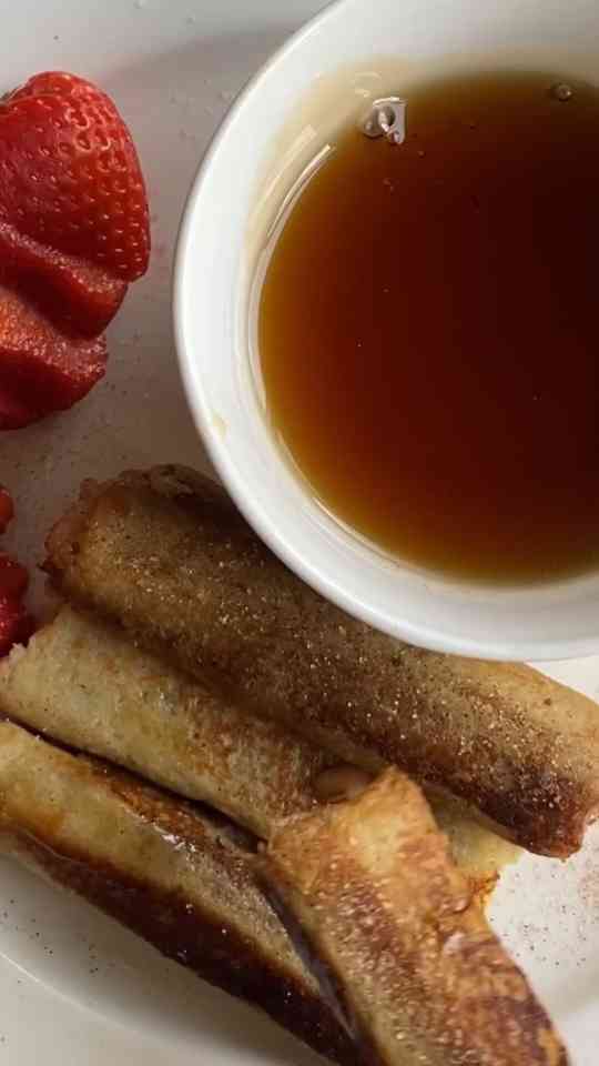 Why Biscoff French toast rolls are so irresistible