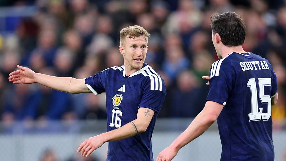 Ross McCrorie completes Rangers medical as defender prepares Ibrox return