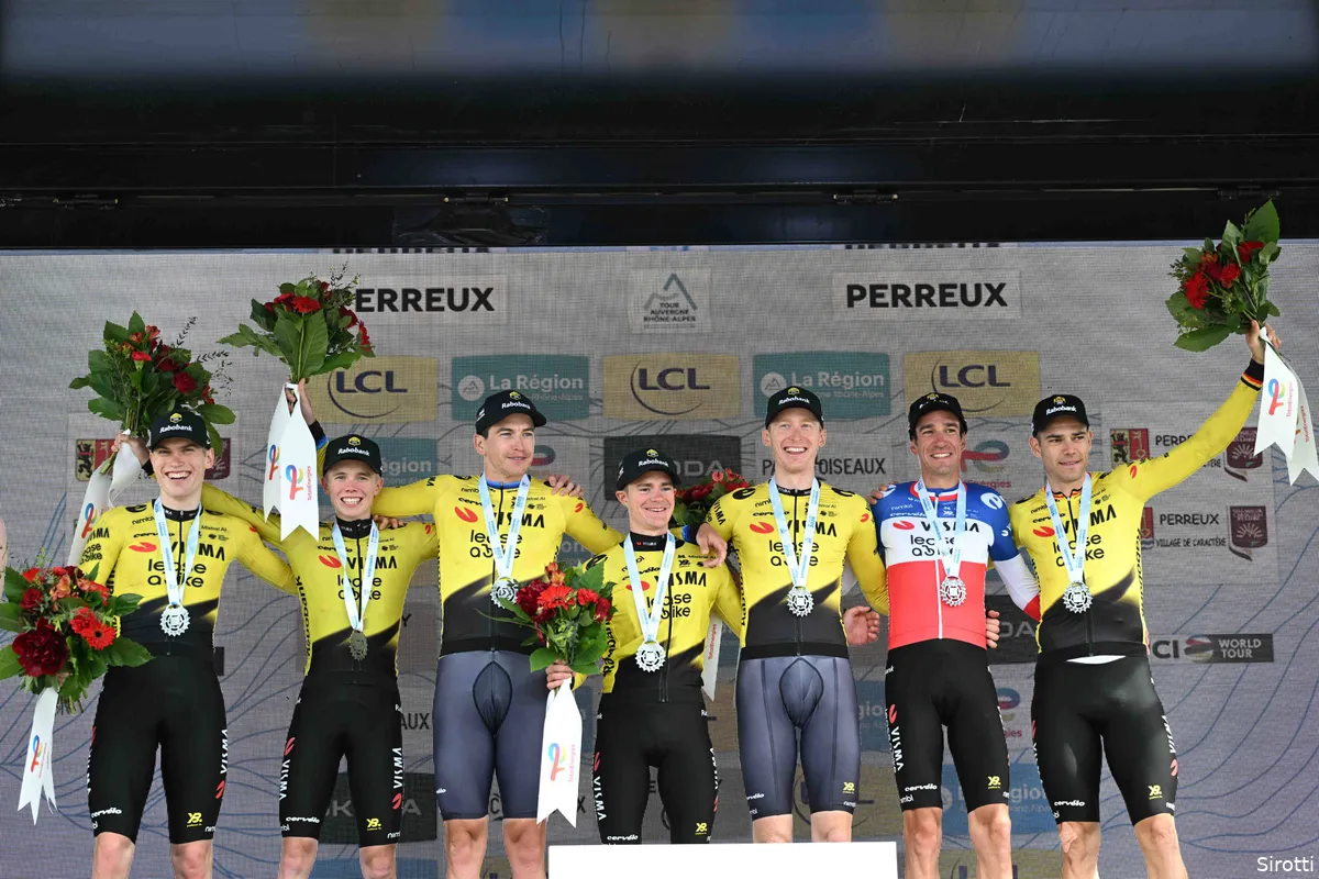 Marc Reef als Gaudi van Visma | Lease a Bike in Tour de France: zo ziet ...