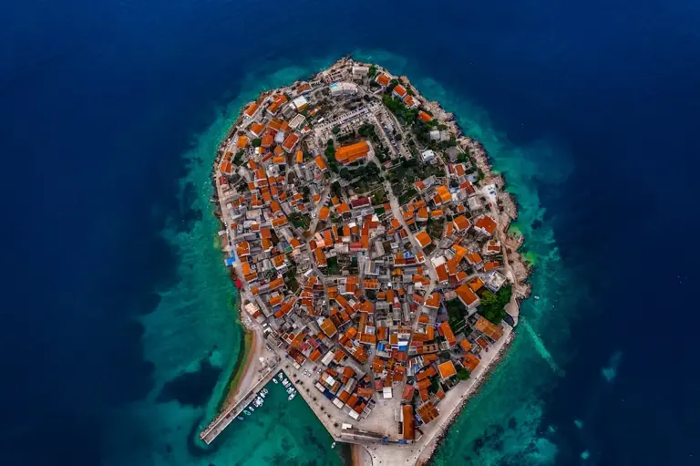 Europeans are trying to keep this secret Mediterranean island a total ...