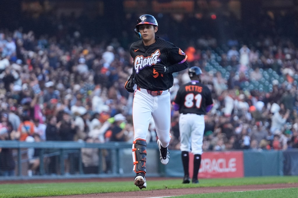 Jung Hoo Lee, Robbie Ray play starring roles in Giants’ win over A’s