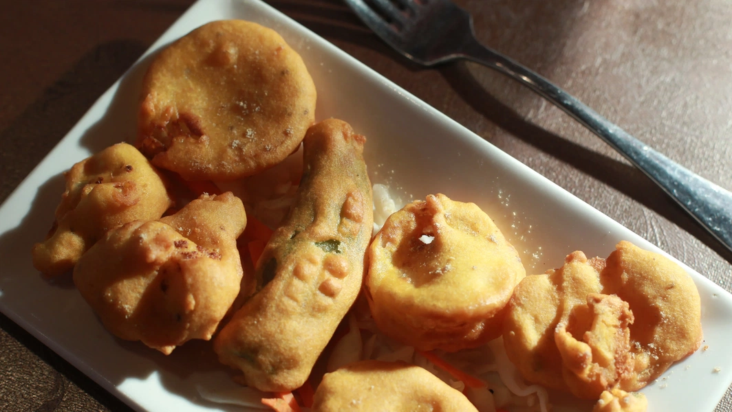 Five quick monsoon snacks shared with hygiene reminders
