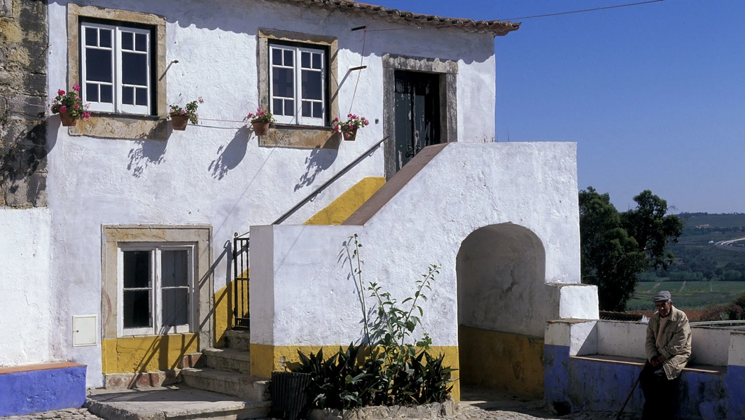 7 hazardous and unusual staircases around the world