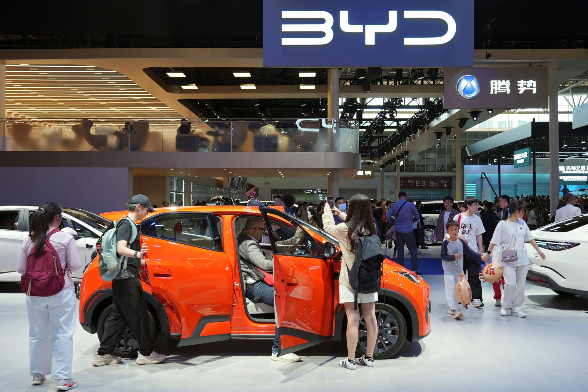 Hidden cost of China’s electric car boom, record-breaking week for ...