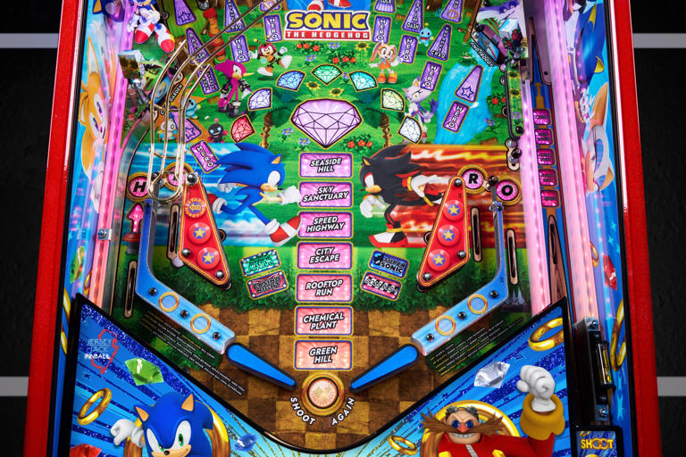 Sonic the Hedgehog pinball table revealed on franchise's 35th anniversary