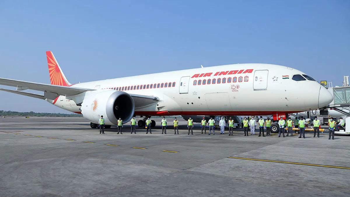 Air India Delhi-Amritsar flight briefly enters Pakistani airspace after ...
