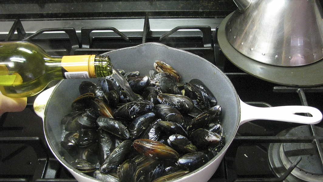 13 iconic seafood dishes from around the world