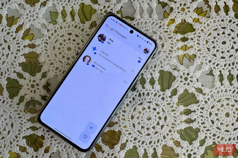 That blue chat bubble in Google Messages means your texts just got a ...