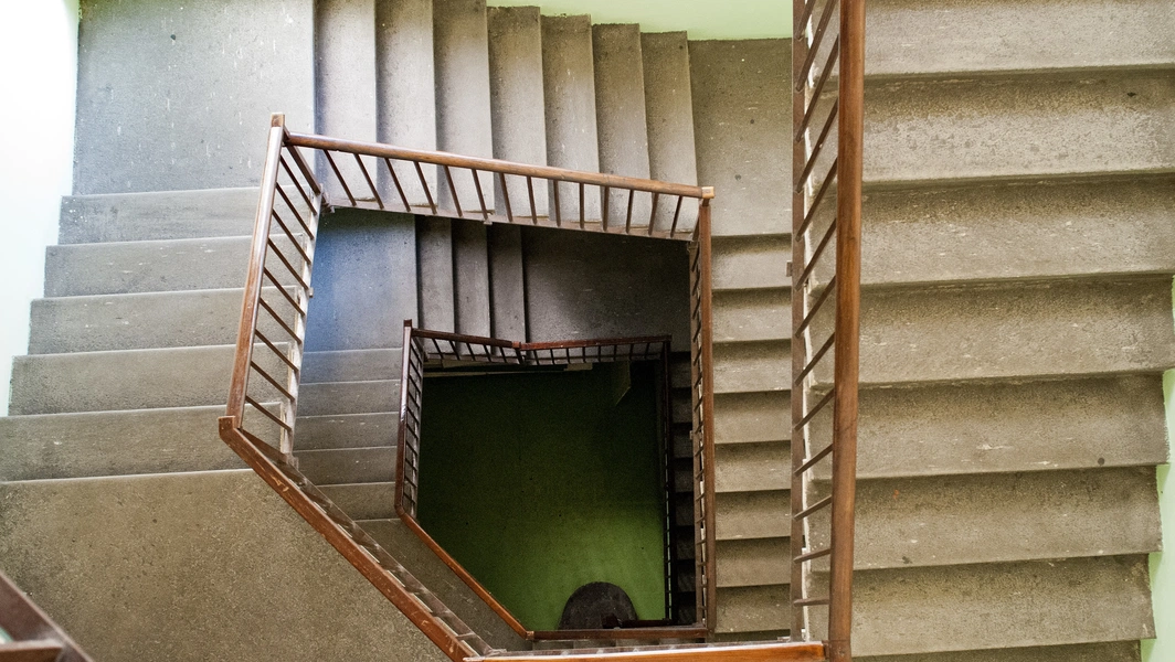 7 hazardous and unusual staircases around the world