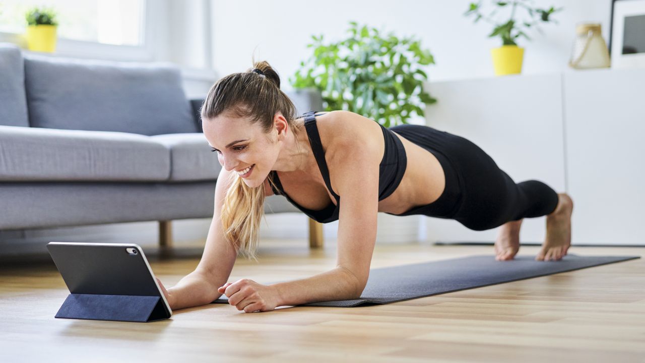 Forget crunches—these three exercises will strengthen your deep core ...