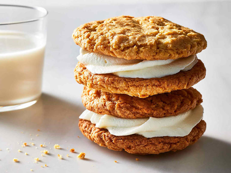 Our copycat Little Debbie oatmeal creme pies have no business being so ...
