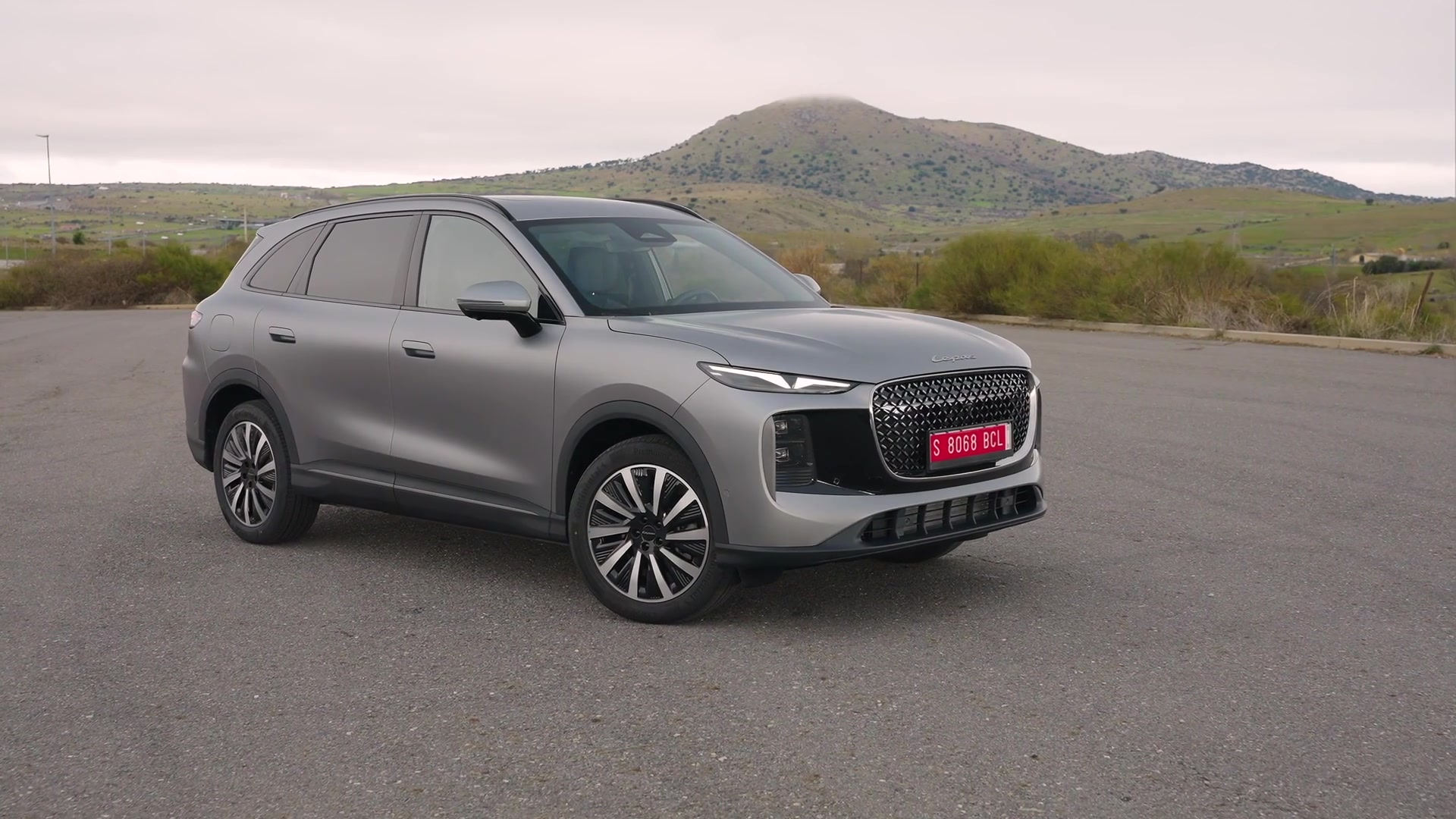 Lepas L8 super hybrid exterior design
