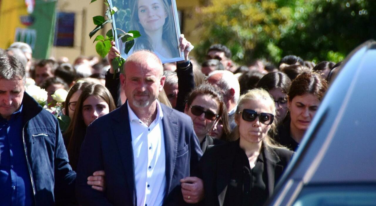 Terni, Ilaria Sula ammazzata dall'ex Mark Samson con gli avvocati che ...