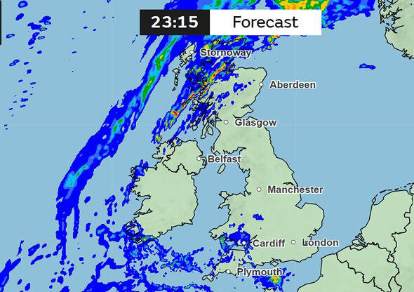 Met Office names 15 areas facing heavy rain and thunder on Thursday ...