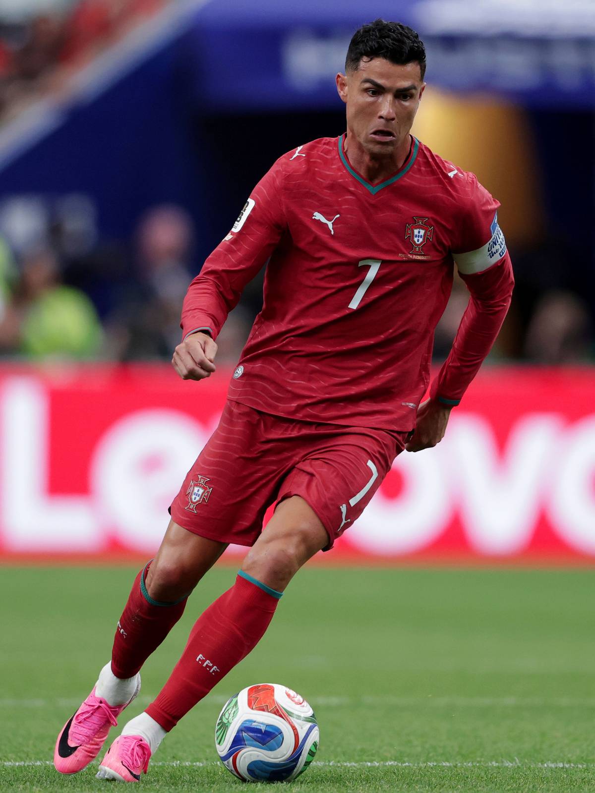 As imagens que não conseguimos esquecer: Todos os golos de Cristiano ...