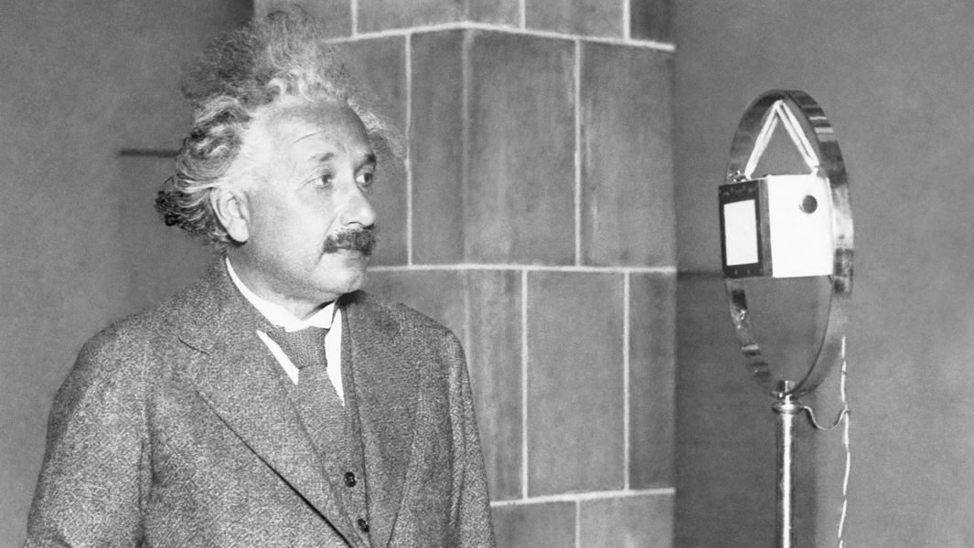 15 unusual and surprising facts about famous figures