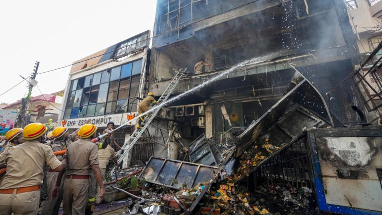 Lucknow fire victims died of smoke inhalation, not burns: Post-mortem ...