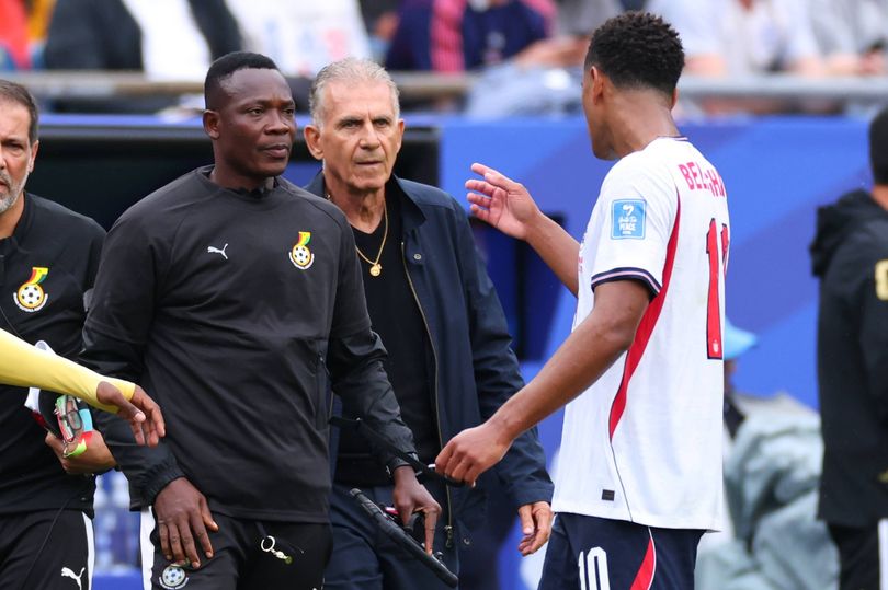 Jude Bellingham restrained by England teammate after World Cup bust-up ...