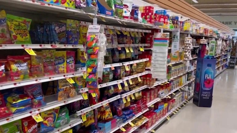 State House passes bill to ban food dyes, additives