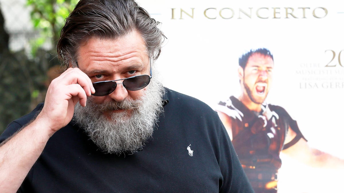 Anthony Hopkins, sobre Russell Crowe: "Es un provocador, me cae bien ...