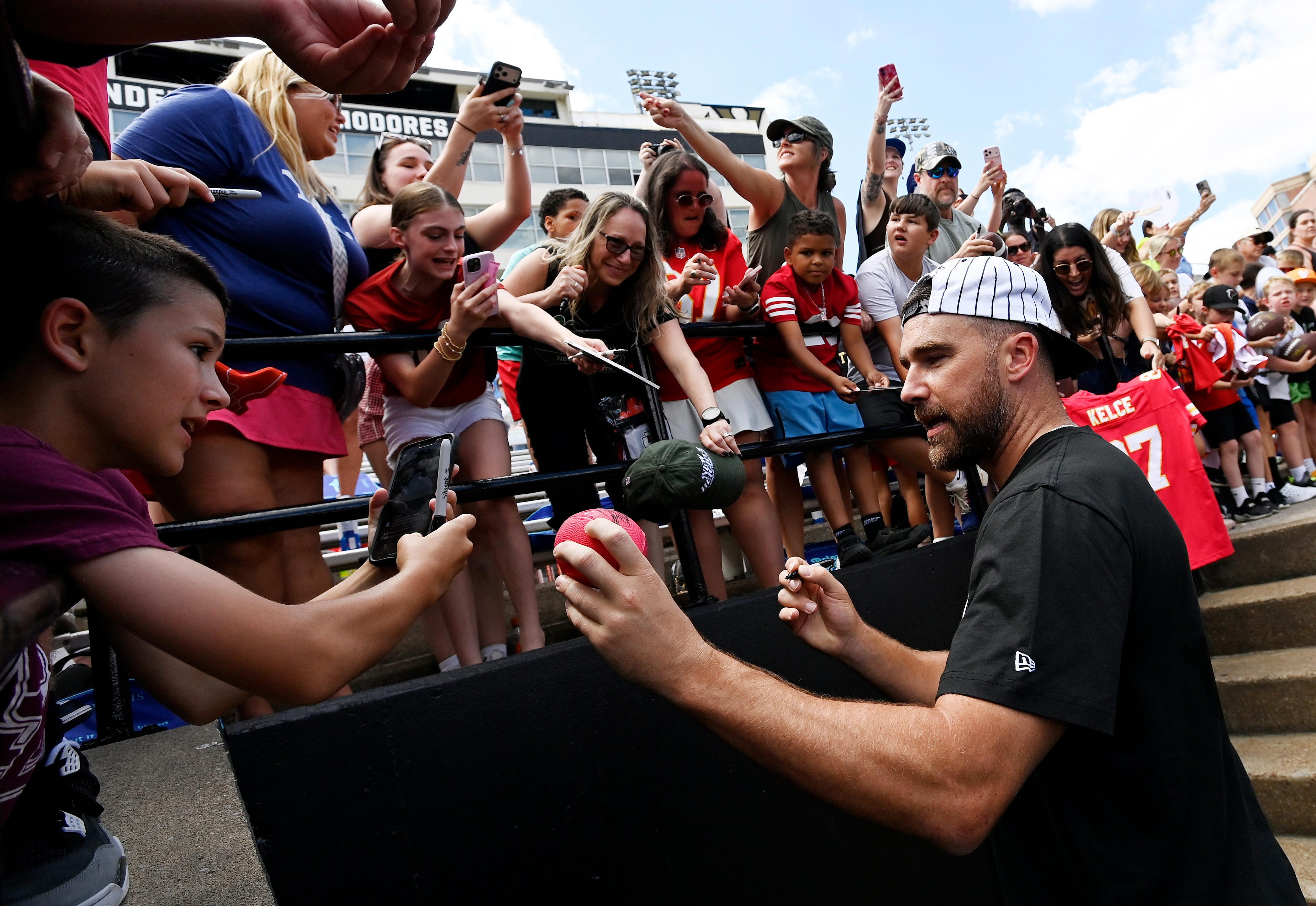 Mac Jones discusses his role at Tight End University with Travis Kelce