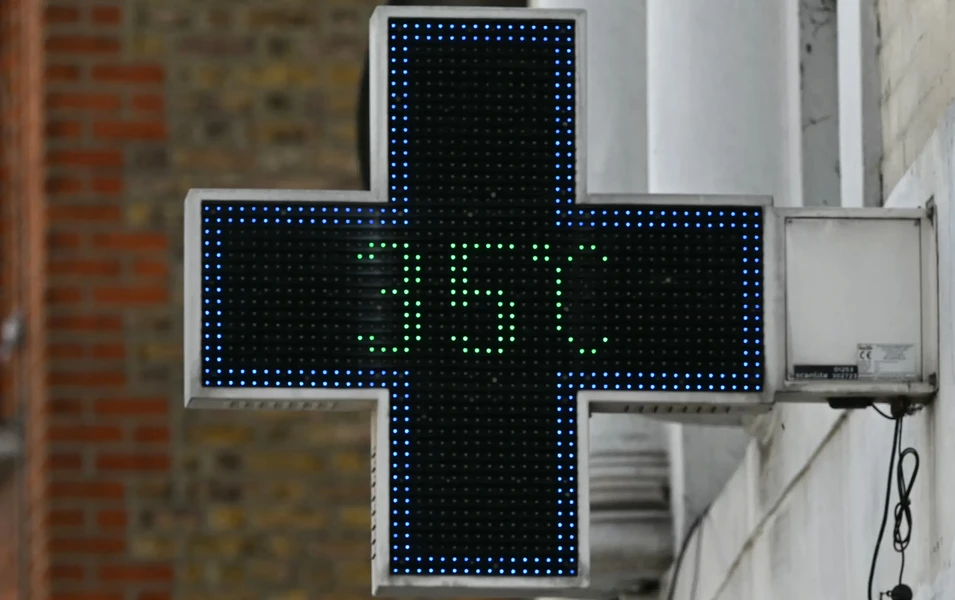 UK heatwave slows thinking as experts explain brain fog