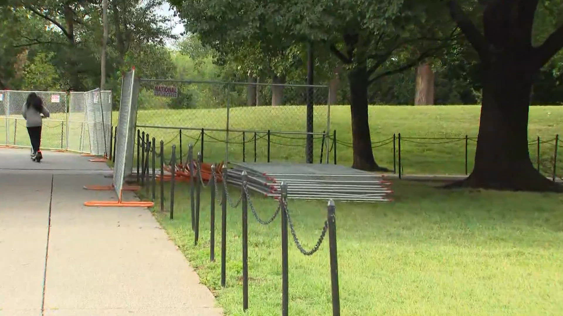 Changes around the Lincoln Memorial reflecting pool include fencing ...