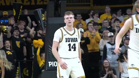 Bennett Stirtz selected 16th overall in NBA draft
