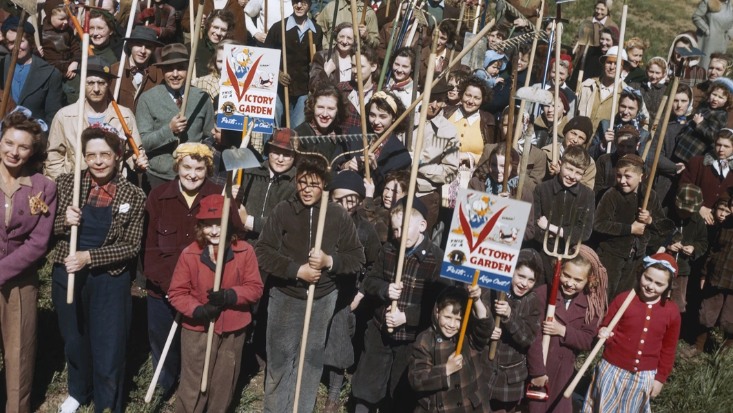 12 iconic snapshots from the baby boomer era