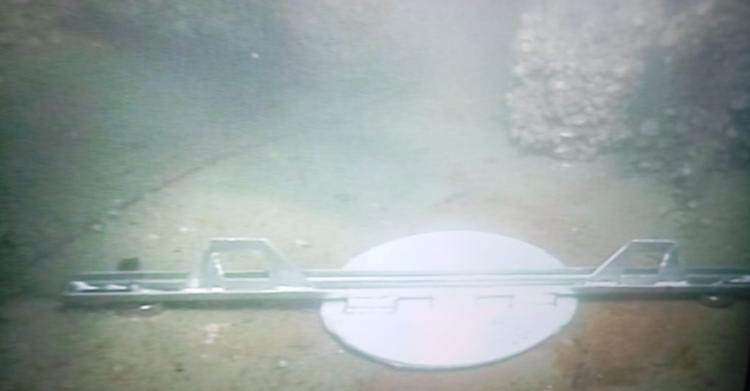 Au large de Belle-Ile, la Marine nationale est intervenue sur l’épave ...